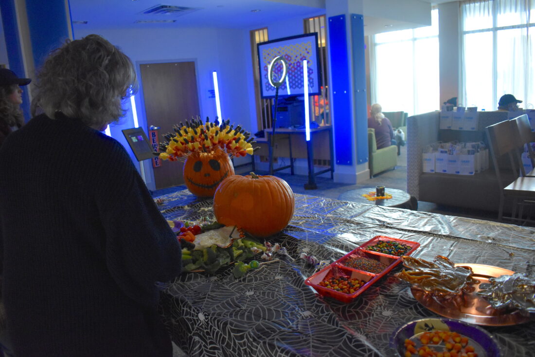 Holiday Inn Express celebrates grand reopening | News, Sports, Jobs ...